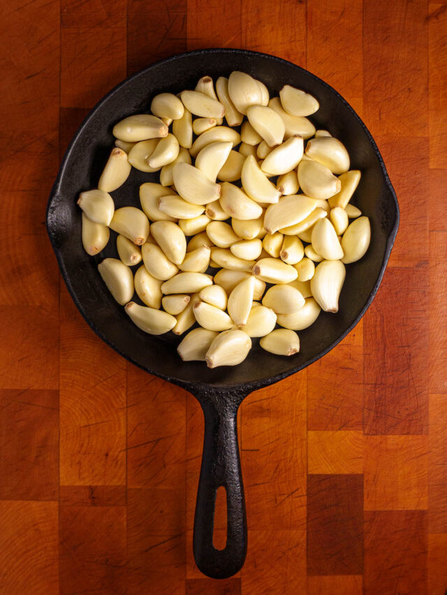 Roasted Garlic Recipe 🧄 - I'd Rather Be A Chef