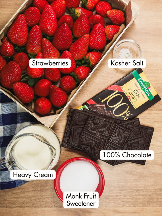 3-Ingredient Chocolate Covered Strawberries 🍓 - I'd Rather Be A Chef