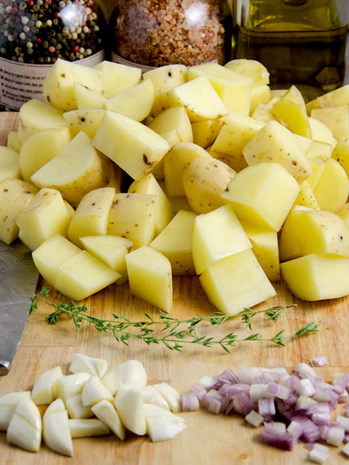 Easy Smashed Potatoes Recipe 🥘 - I'd Rather Be A Chef