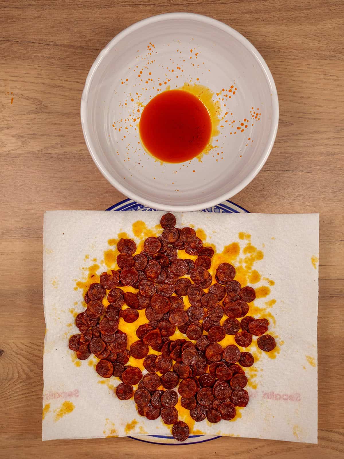 Keto Pepperoni Chips 🧀 - I'd Rather Be A Chef