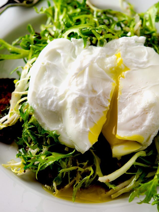 Frisée Salad Recipe 🥗 - I'd Rather Be A Chef