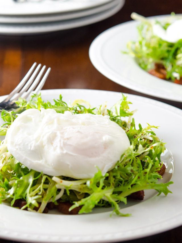Frisée Salad Recipe 🥗 - I'd Rather Be A Chef