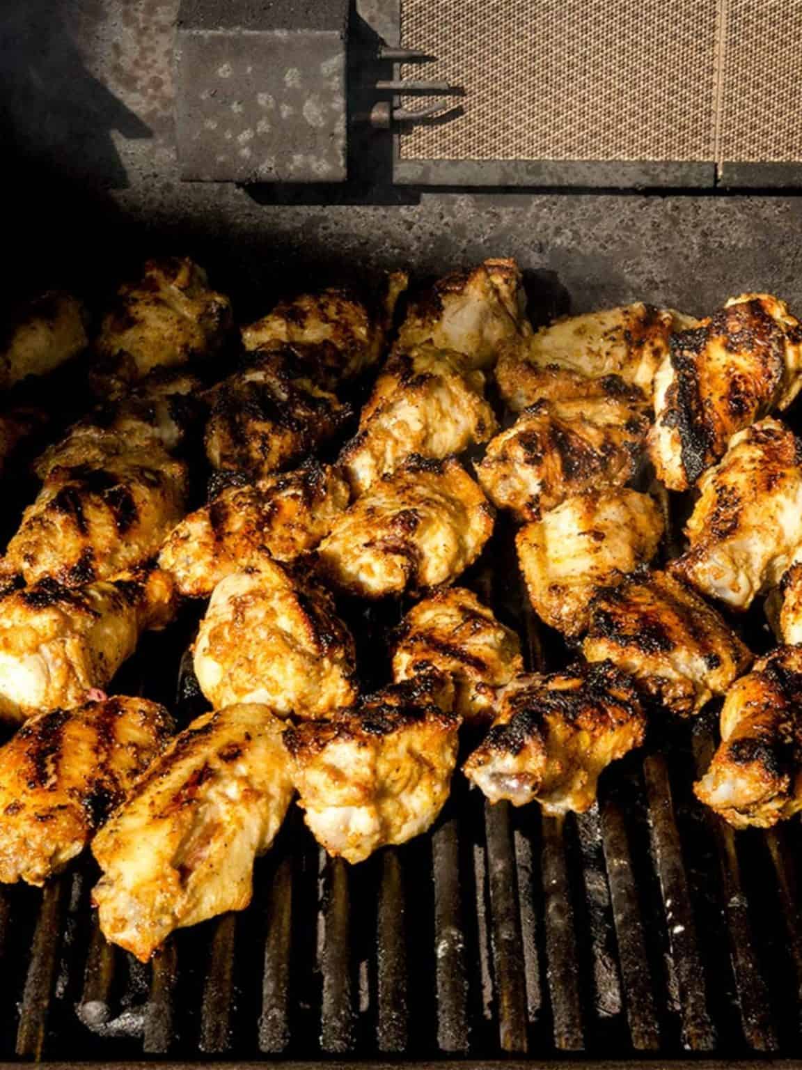 Grilled Chicken Wings Recipe 🍗 - I'd Rather Be A Chef