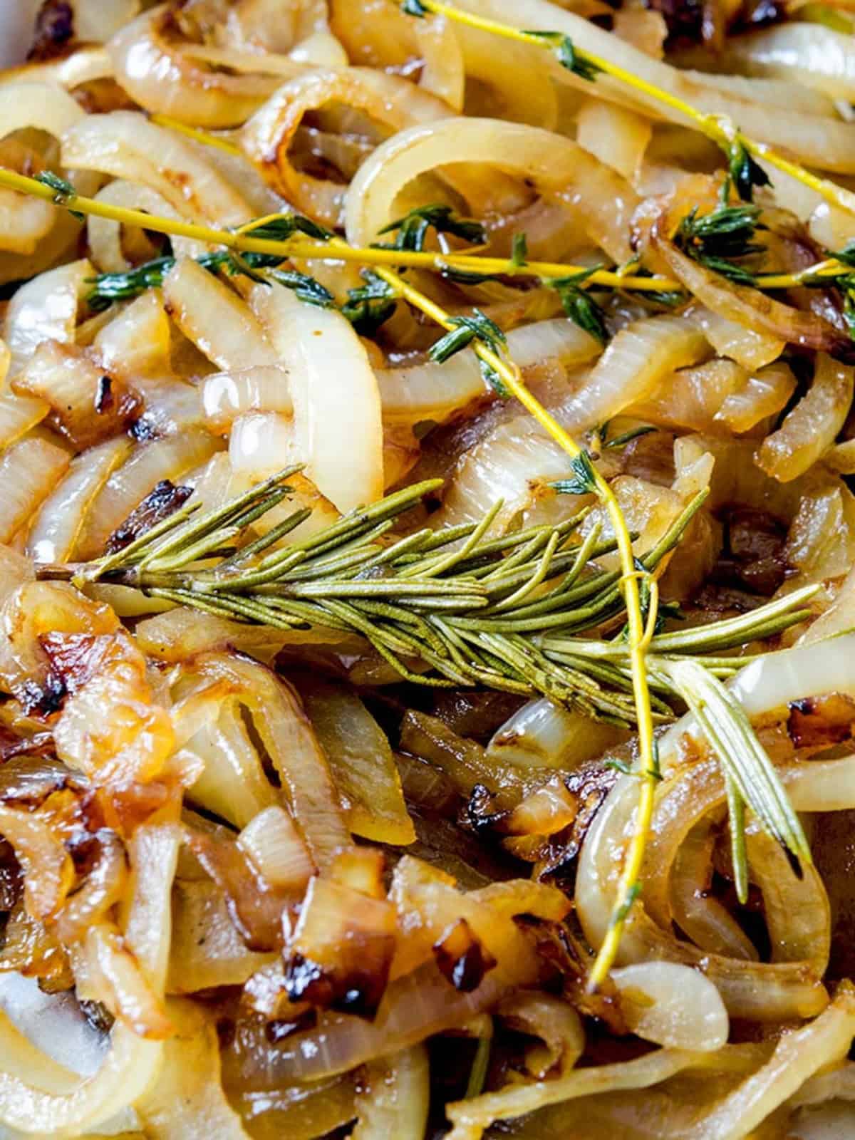 How to Sauté Onions (Quick & Easy)🧅 - I'd Rather Be A Chef