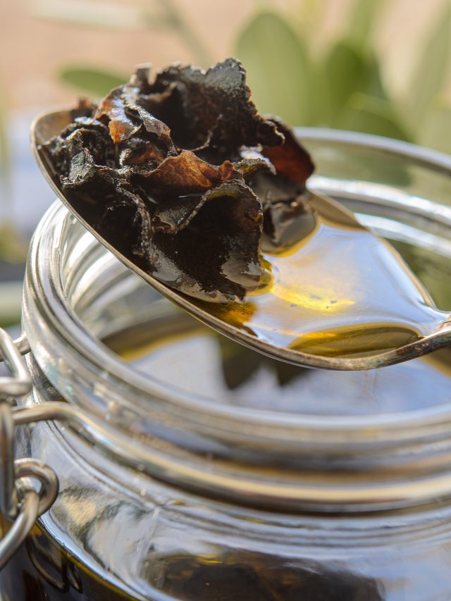 How to Make Truffle Oil - I'd Rather Be A Chef