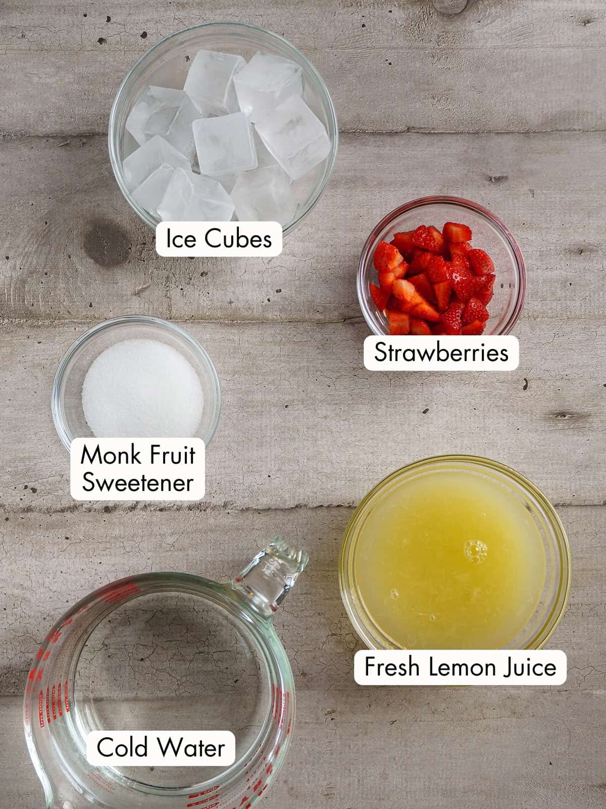 Strawberry Lemonade Recipe 🍓 - I'd Rather Be A Chef