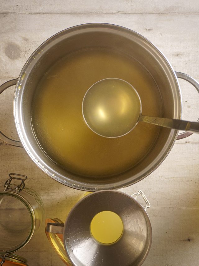 Homemade Chicken Broth Recipe 🍗 - I'd Rather Be A Chef