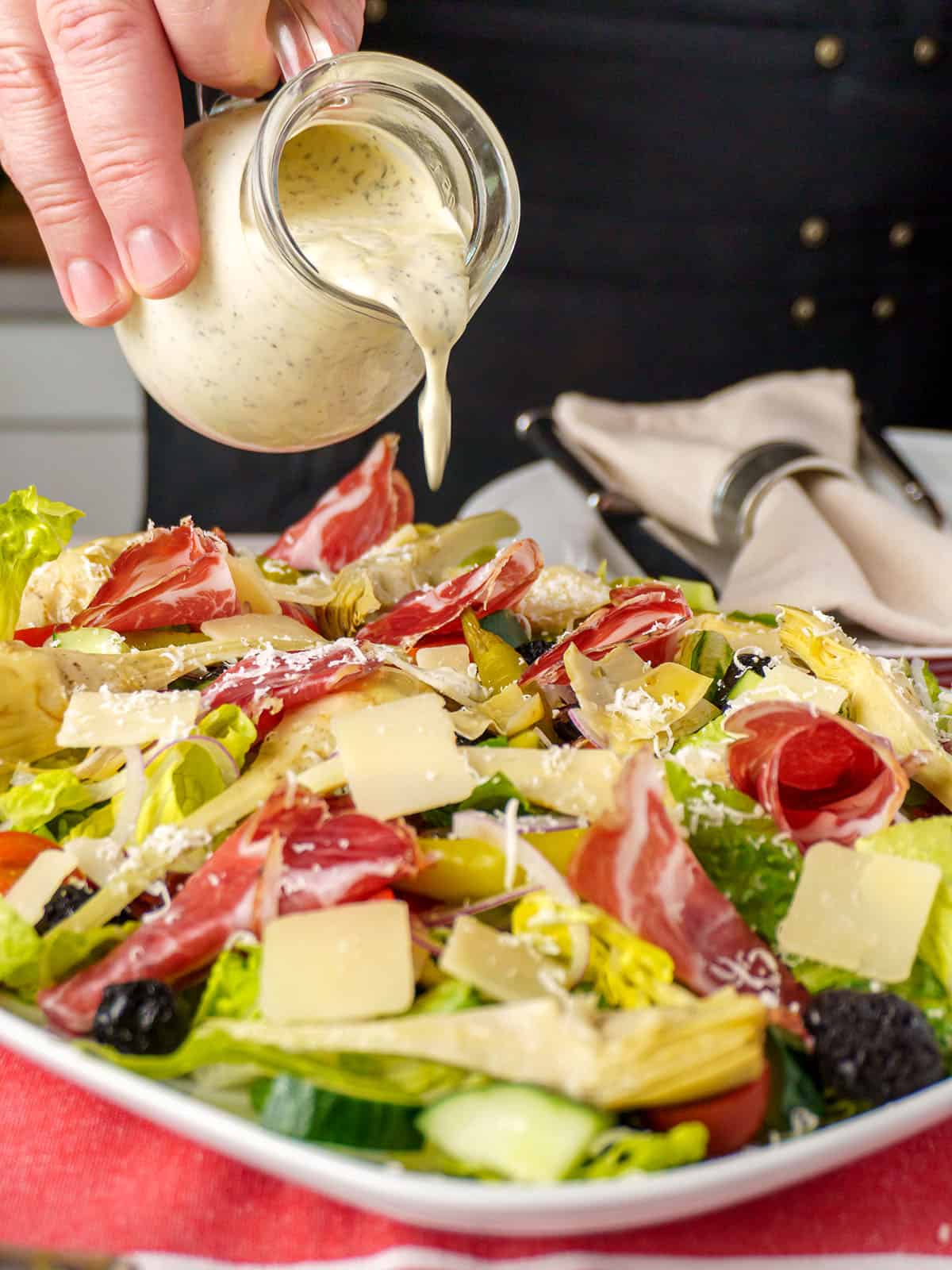 Creamy Italian Dressing Recipe 🥗 - I'd Rather Be A Chef
