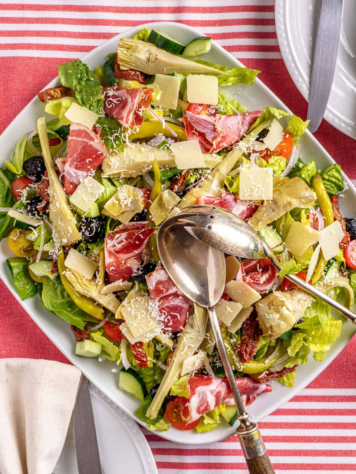 Italian Salad Recipe (In Just 10 minutes!) 🥗 - I'd Rather Be A Chef