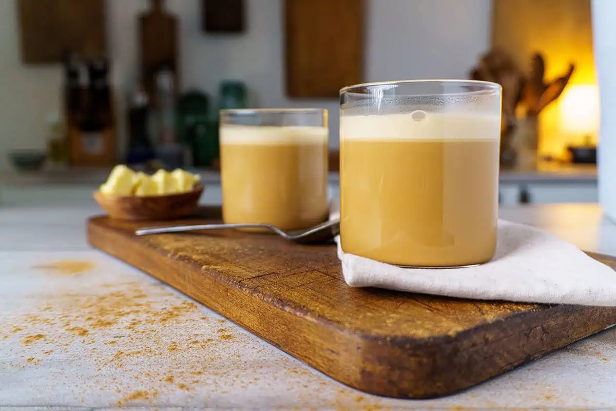 The Best Keto Coffee (Bulletproof Coffee Recipe) ☕ - I'd Rather Be A Chef