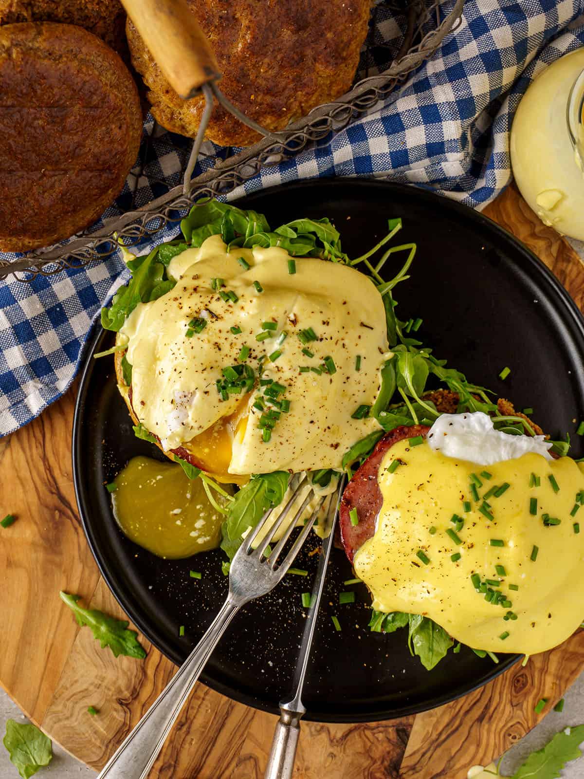 Easy Keto Eggs Benedict Recipe - I'd Rather Be A Chef